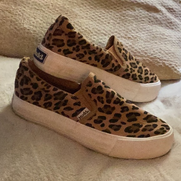 Mudd | Shoes | Mudd Leopard Size 85 Must Have Sneakers So Much Fun To ...